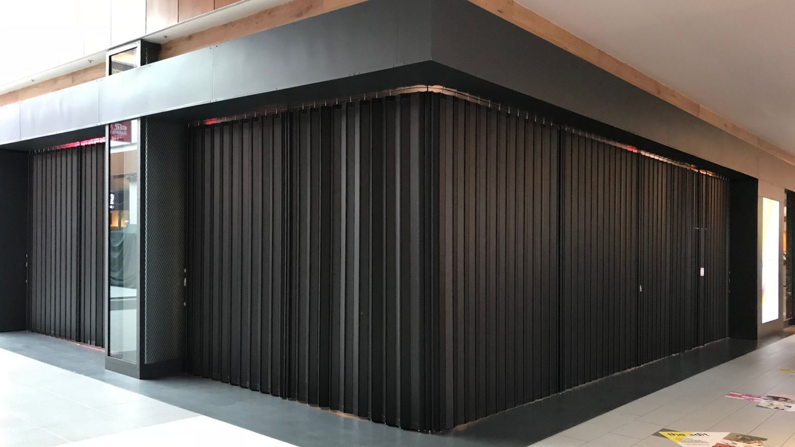 Overhead Doors | Barnum Gate